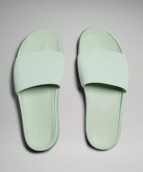 Reviewing lululemon Slides: lululemon Restfeel Slides - The Sweat Edit
